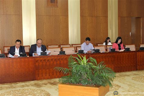 Ус цаг уур орчны хяналт шинжилгээний тухай хуульд өөрчлөлт оруулах тухай хуулийн төслийг буцаах