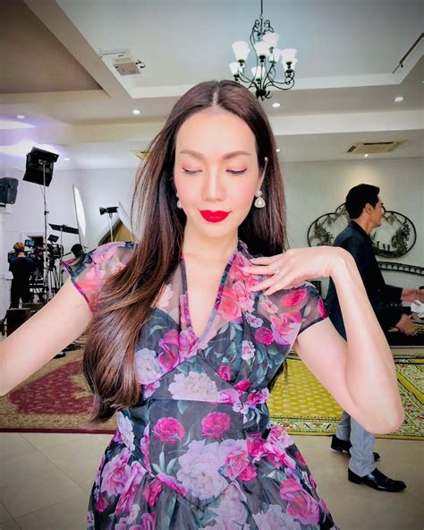 Ig อ๋อม สกาวใจ พูนสวัสดิ์ ถ่ายละครค๊า ยืนเผิ่งจุ๊กกรู๊แร้ที่อยุธยา