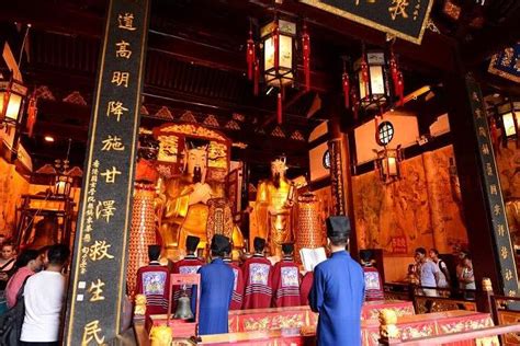 长江三大庙之一的上海城隍庙，到底供奉过几位城隍爷