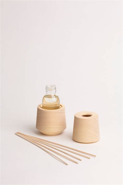Pine Diffuser Vessel Metsä Fragrance 100ml Hetkinen