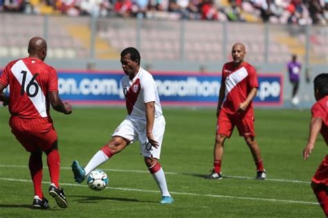Estadio Nacional cumplió años Que las viejas glorias sean eternas en el Nacional crónica