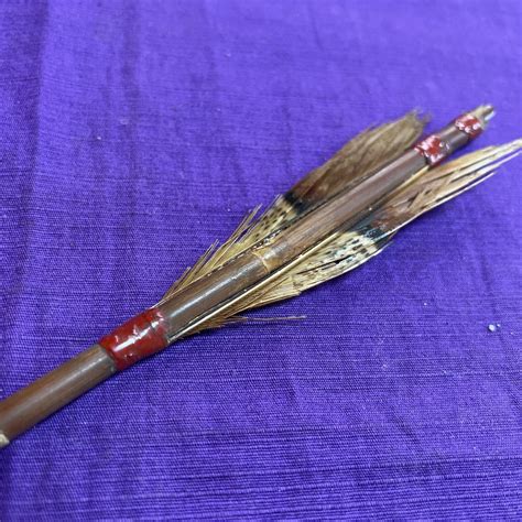 Yahooオークション 詳細不明 半弓用 短い変わった造りの矢 時代物（