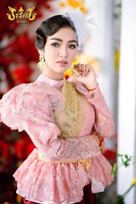 ម្នាក់ៗធំពេញក្រមុំរៀងខ្លួន ក្មួយស្រីទាំងអស់ រតនៈ វិបុល រឹតតែស្អាត ពេលស្លៀកឈុតកូនក្រមុំ