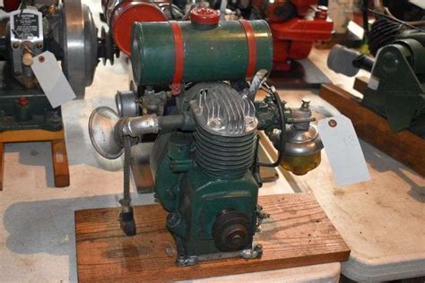 Lauson Rsh 771 Engine Sn 519955 Mounted On Wood Motor Free Hamilton Maring Auction Group
