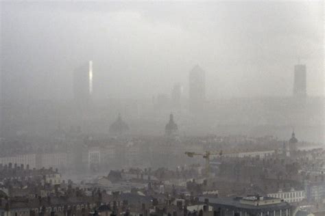 TEMPÊTE Des rafales de vent de plus de 80 km h dans le Rhône