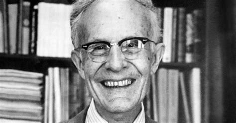 Educación Neoliberal "Theodore Schultz"