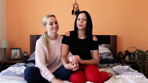 Ersties Heißes Lesbisches Date Mit Victoria P Und Julia P Julia