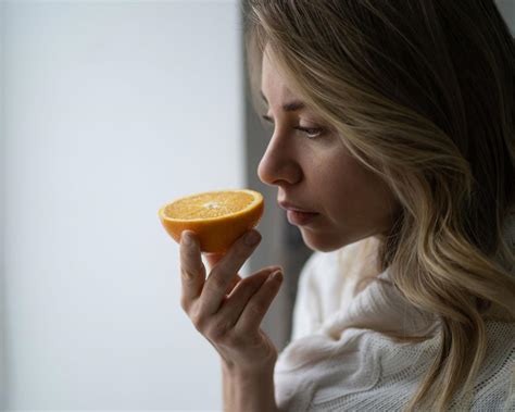 عوارض ادامه‌دار کووید ۱۹؛ میلیون‌ها نفر هنوز فاقد حس بویایی یا چشایی