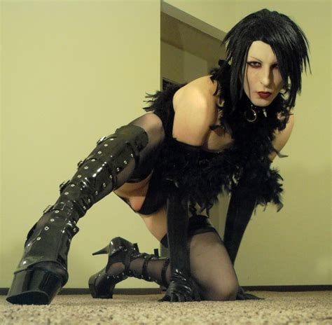Elegant Fetish Goth Photo 12