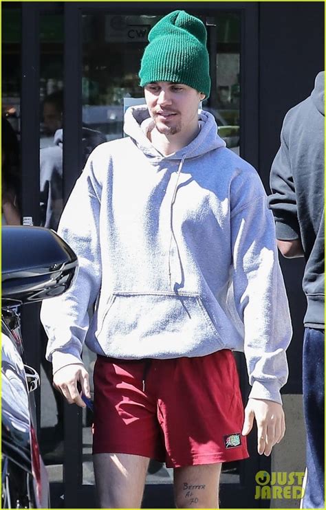 Justin Bieber Spotted Back In Los Angeles Photo 1222109 Photo