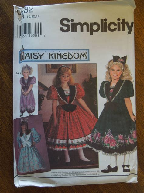 Pin On Daisy Kingdom Patterns And Fabrics