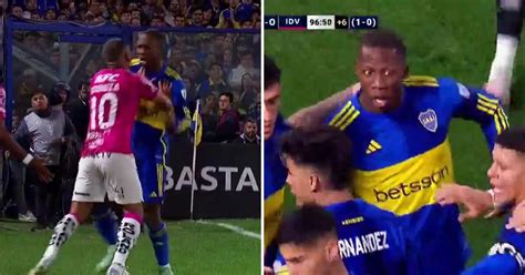 Luis Advíncula Iracundo Y Descontrolado A Los Manotazos Y Empujones En