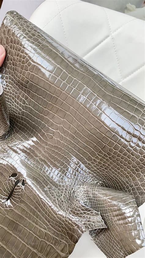 Hermes Birkin 25cm 81 Gris Tourterelle 斑鸠灰 Shiny porosus crocodile