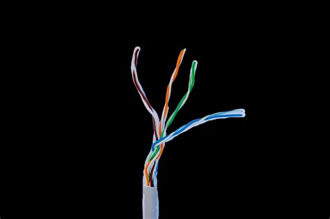 Кабель сетевой витая пара Gear САТ 5e Utp Cca 25 4x2x0 51 1 550 грн