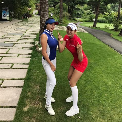 いいね！4414件、コメント79件 ― 유현주 Hyunju Yooさんhyunjuのinstagramアカウント 「 청 And 홍 만나보니 태극기컨셉 」 Girl