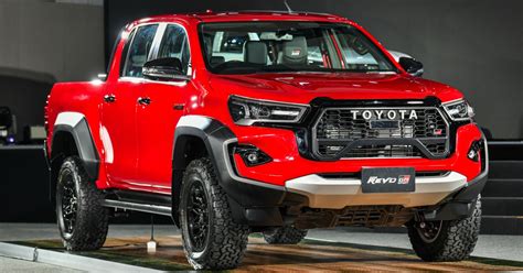 รถกระบะ Hilux Revo ปรับใหม่ยกชุด นำทัพโดย Toyota Hilux Revo Gr Sport