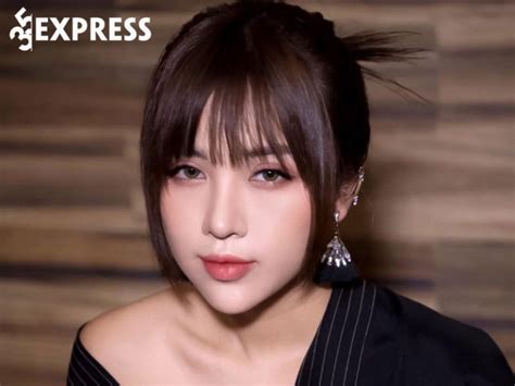 Đỗ Thủy Ngọc Thúy Là Ai Hot Girl Hà Thành Cổ Vũ Tuyển Canada Cực Cuốn