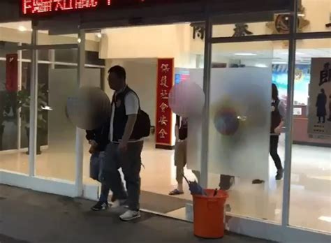 員警湧進製毒工廠抓人 嫌犯逃竄踩破水管全身濕狼狽被逮 匯流新聞網