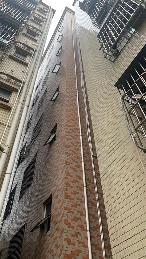 【稀缺资源】整栋农民小产权房出售，单价1x万平，有历史遗留单，村委开证明。 家在深圳