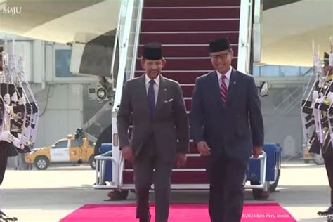 Sultan Brunei Hassanal Bolkiah Tiba Di Jakarta Jelang Pelantikan