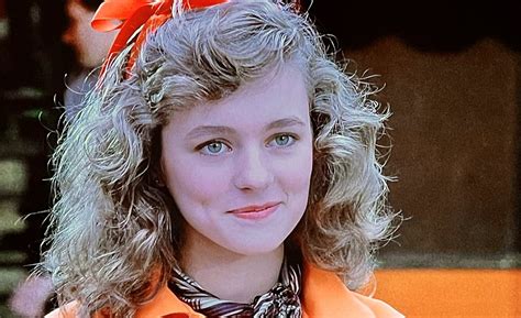 Jenny Johnson On Twitter Cammie Looks Like If Elisabeth Shue And Lea