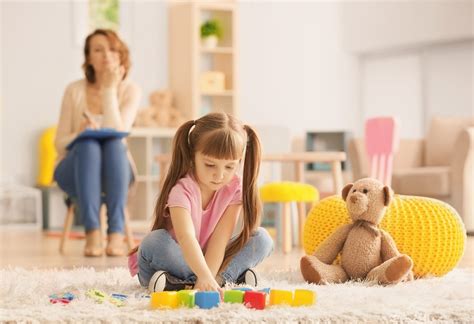 بازی درمانی برای کودکان پرخاشگر مزایا