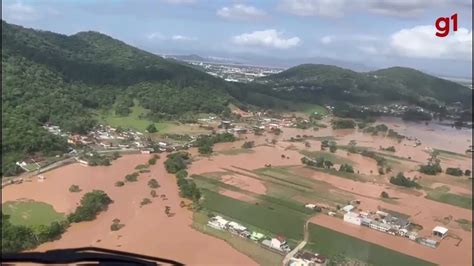 Imagens aéreas mostram extensão de alagamentos na Grande Florianópolis após fortes chuvas