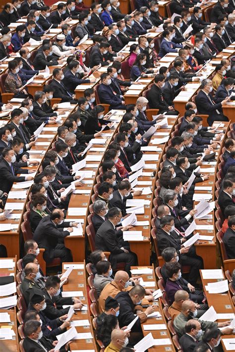 CPPCC Members Called On To Pool Wisdom In CPPCC Report