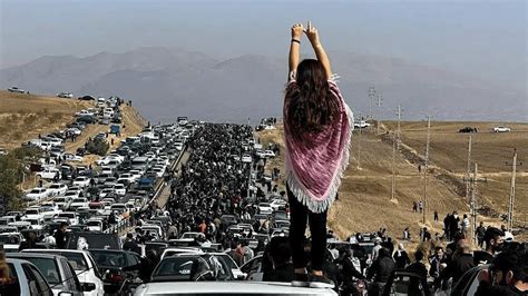 40 Tage Proteste Im Iran Demonstrationen Bei Mahsa Aminis Grab Der