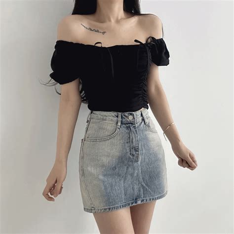 스튜디오헤븐 [온 오프숄더] 러블리 리본 셔링 크롭 반팔티