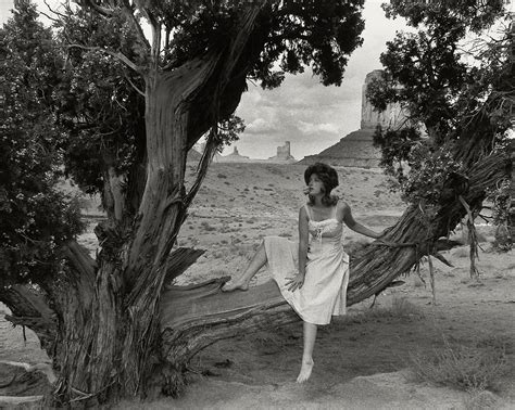 Untitled Film Still 21 1979 By Cindy Sherman Artchive