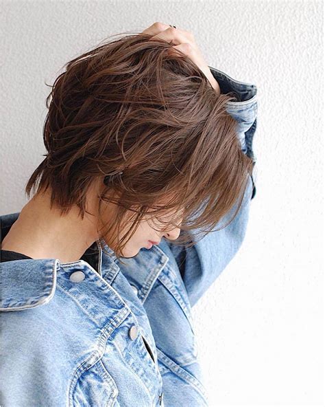 60代70代80代の薄毛女性におすすめショートカットの髪型15選【おばあちゃん・シニア世代に似合うかっこいいヘアスタイル】 Lalaヘアカタログ