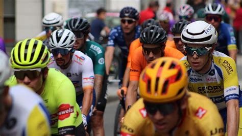Boucles de la Mayenne 2023 le parcours de la 1ère étape entre Saint