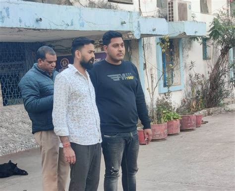 न्यू ईयर पार्टी में डॉक्टर के सिर पर फोड़ा बियर की बोतल डॉक्टर कोमा में दुर्ग पुलिस ने 2