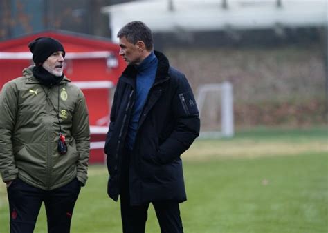 Ac Milans Director Paolo Maldini Plans To Sign 23 Year Old Centre Back