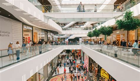 ТРЦ Nikolsky відновлює роботу третього поверху Українська Рада Торгових Центрів