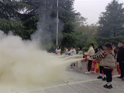 学校举办消防灭火实战演练活动 渭南师范学院