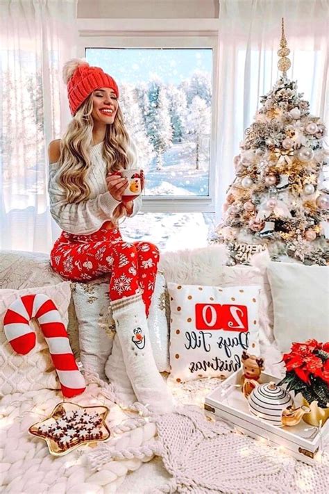 12 Christmas Photo Ideas For Fun Holiday Photoshoots Away Lands Artofit