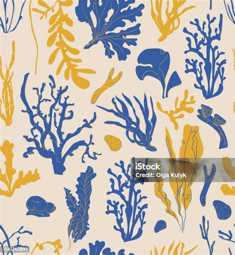 산호 폴립과 해초 원활한 패턴 벡터 파란색과 노란색 다시마 Laminaria 조류 배경입니다 바다 암초 자연 덮개 직물 벽지 또는 포장지에 대한 수중 식물 삽화 0명에 대한