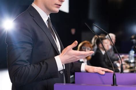 7 Tips For Dealing With Interruptions During A Speech