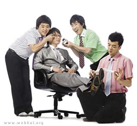 บทความGB 203 สูตรสำเร็จการพัฒนาสังคมโลก : คหบดีบุตร คนพูดประจบ