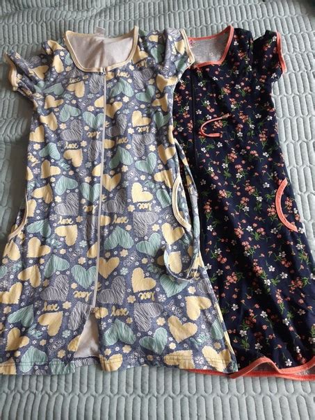 Халат на молнии х б пр во Россия Цена за 2 шт 500 рублей Состояние отличное просто не