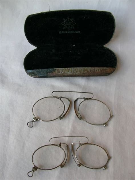 Ww1 Ww2 France BoÏte Avec 2 Lunettes Anciennes Francaises Bailly 1900 1950 Eur 45 00
