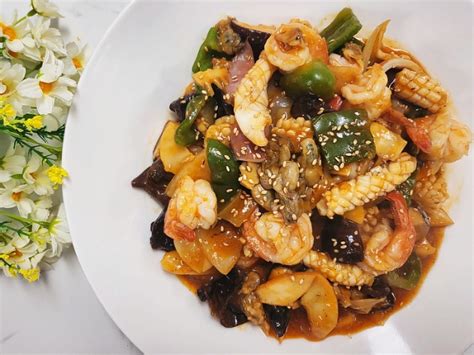 손님초대음식으로 간단하게 볶아내는 중국요리 팔보채 만들기 여덟가지 보석을 넣어 매콤하게 볶아낸 해물볶음 만드는법 팔보채 레시피손님상차림 집들이음식 네이버 블로그