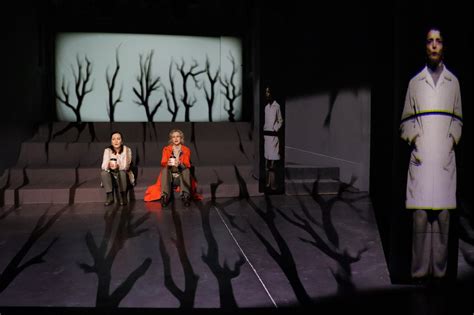 Δημοτική Βιβλιοθήκη Χανίων Την Κυριακή 9 Αυγούστου 2020 στο θέατρο