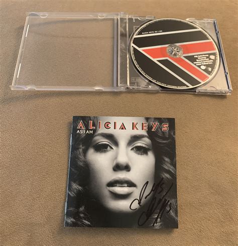 Olivia Keyss Instagram Twitter And Facebook On Idcrawl