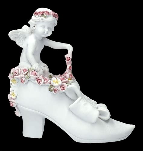 Engel Figur Putte Mit Rosen Auf Schuh