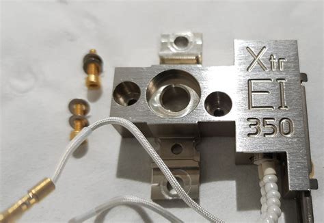 G G C X Extractor Xtr EI Ion Source FibreStore