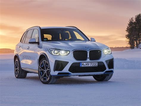 Modified Fuel Cell Ix5 Electric Suv Spearheads Bmws Hydrogen Efforts