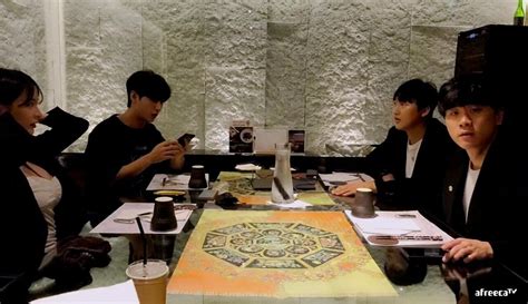 수니그룹 남순 초고급 오마카세 4명 자리 정하기 ㅋ 숲 SOOP 에펨코리아